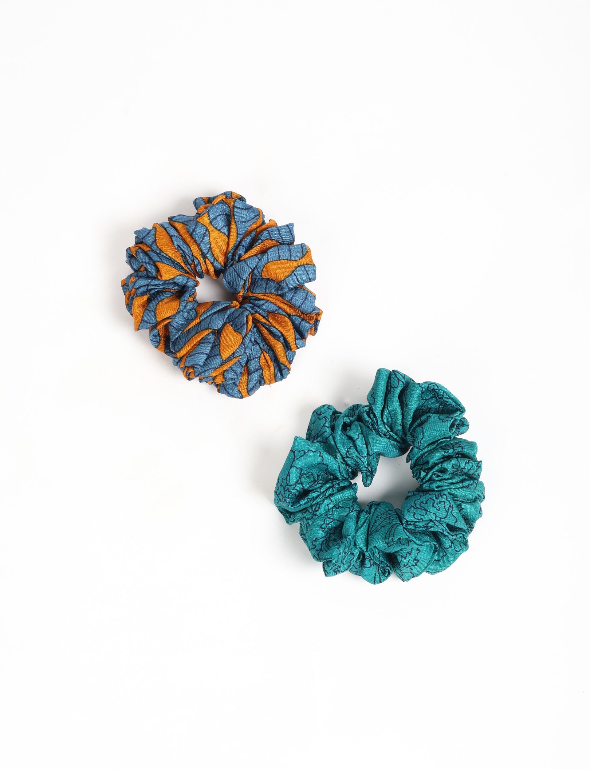 Imperfect scrunchy set of 2 – I was a Sari